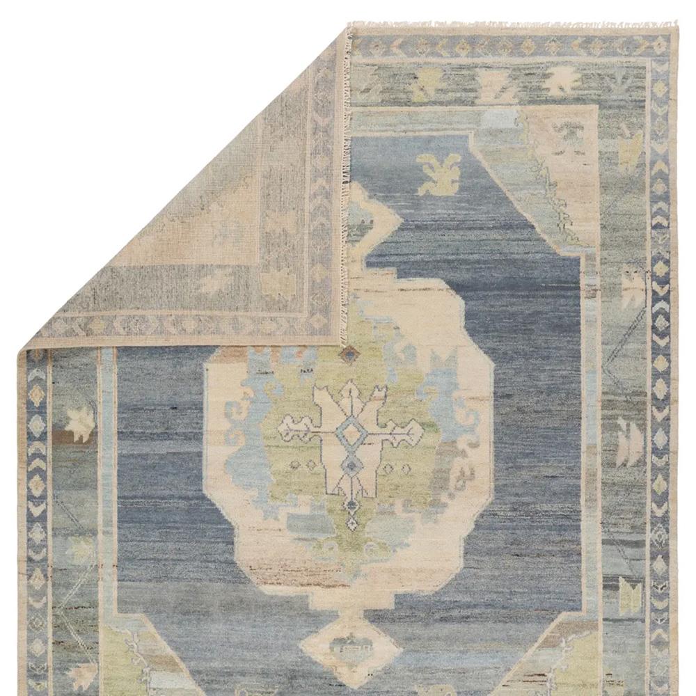 Ahmed Global Blue Wool Medallion Patterned Hand Knotted Rug - 6'x9'