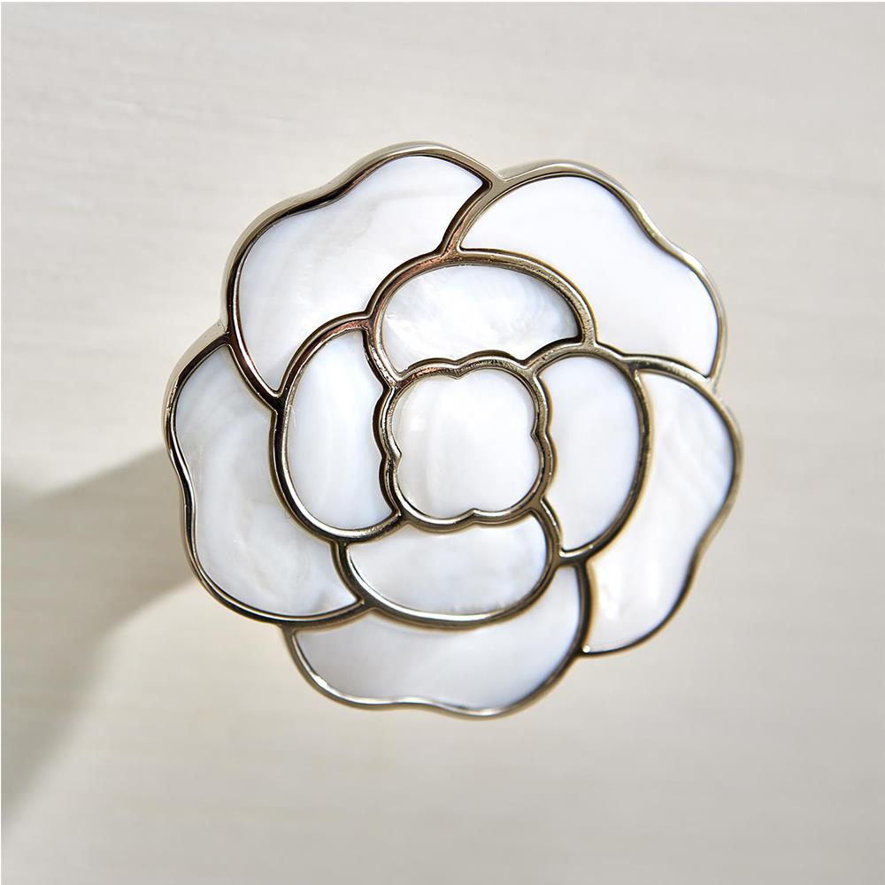 Jacob Off-White Wood Kabebe Shell Flower Pull 3 Drawer Nightstand - Small